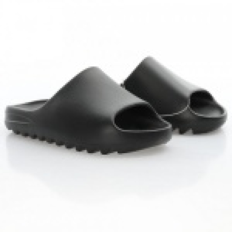 yee Slides Onyx Black Slipper adi for sale